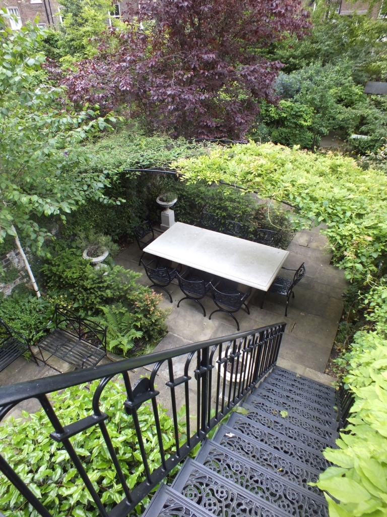 Pat_Fox_Regents_Park_House_Copyright_Aralia_0004 - Design for Me