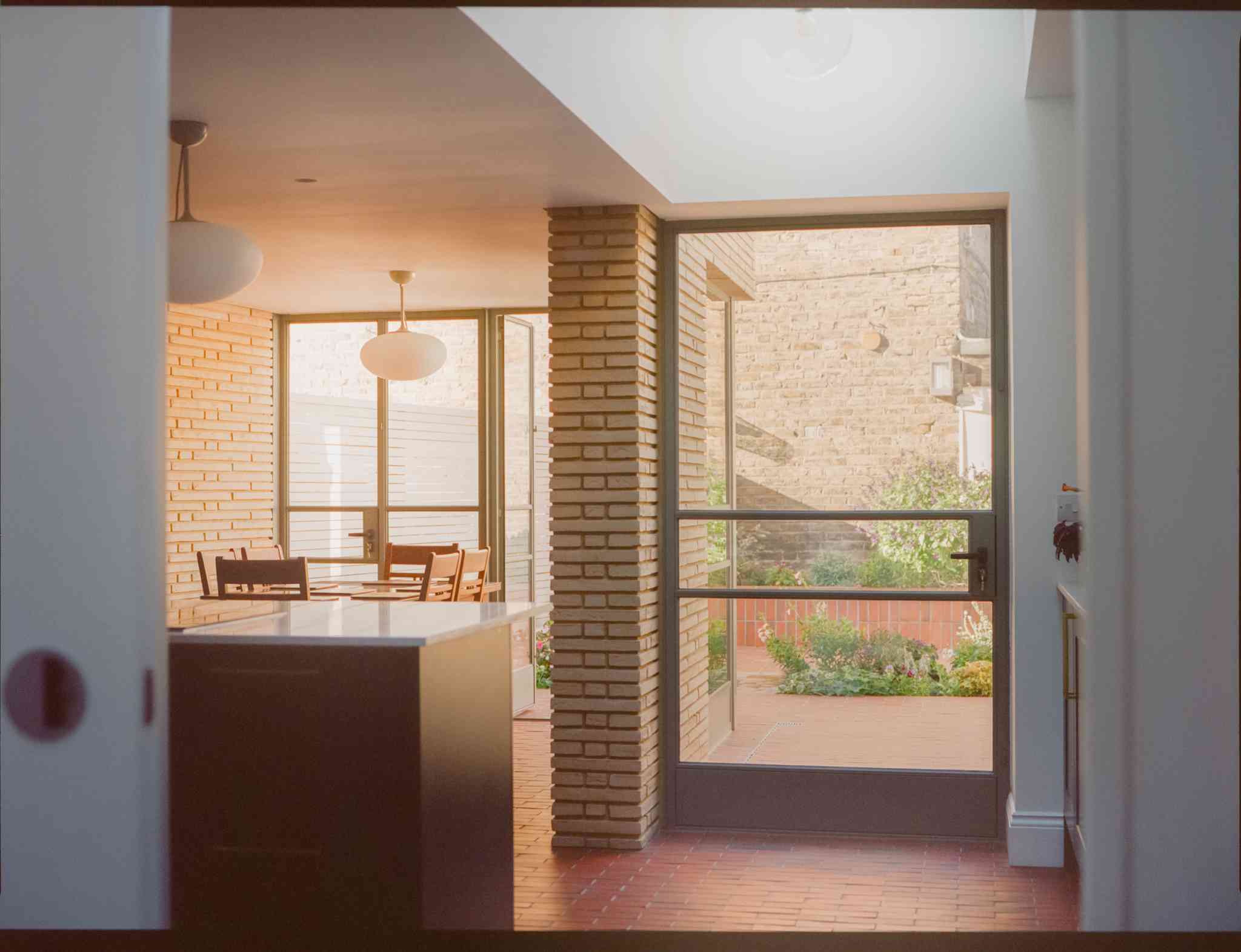 Construction methods for house extensions - which structural option ...